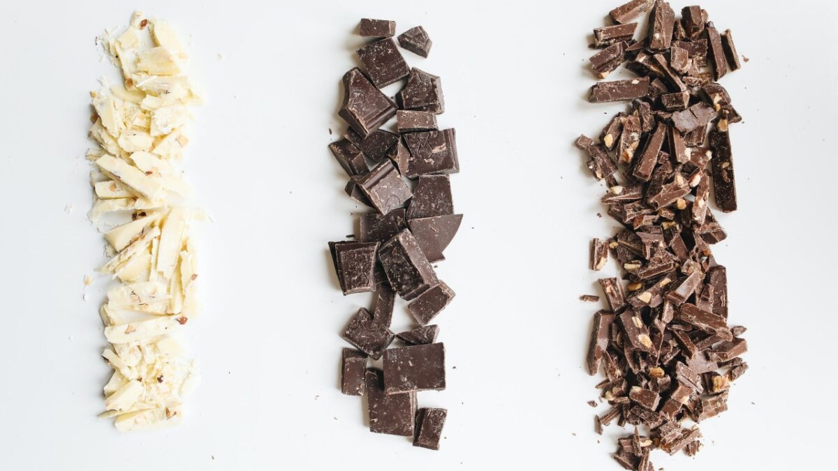 Difference Between Dark, Milk, And White Chocolate? - GastroVino Academy